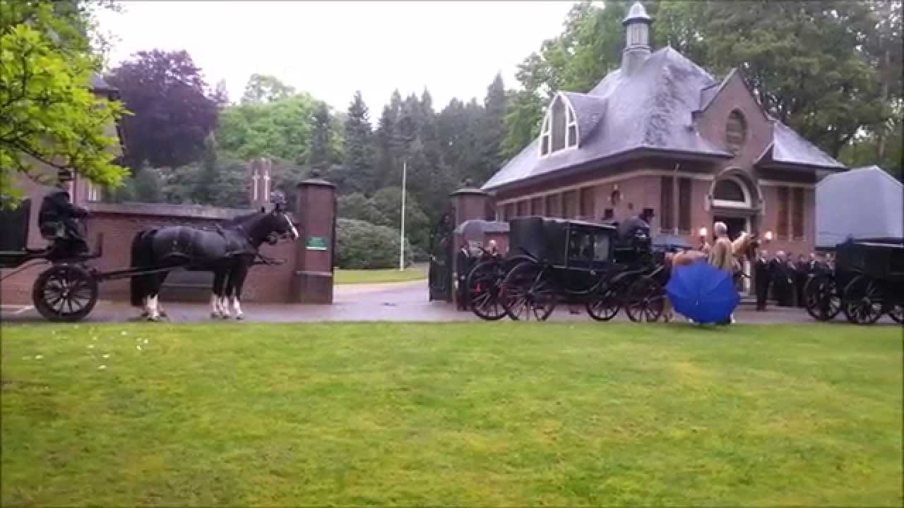 Teraardebestelling Arent Modderman - YouTube