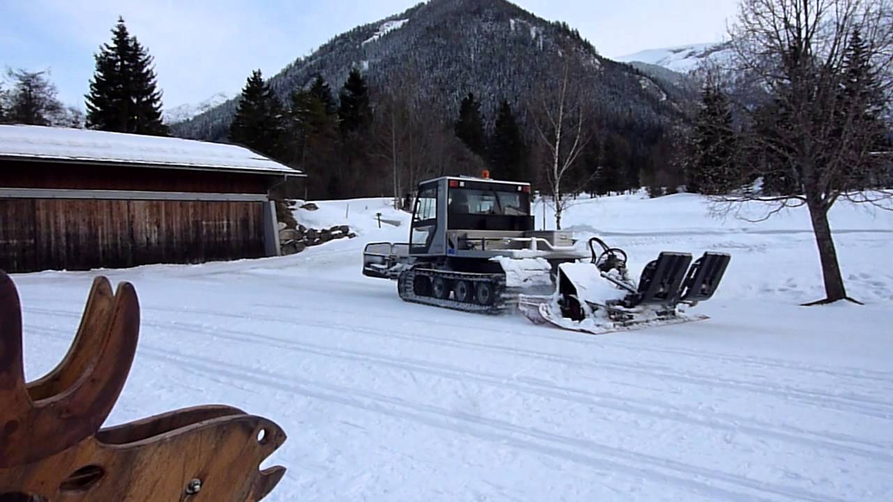 Prinoth Husky - YouTube