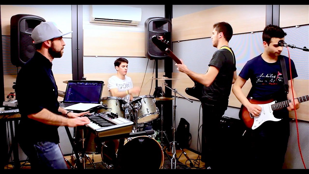 883 - Hanno ucciso l'Uomo Ragno (cover by Kas Band) - YouTube