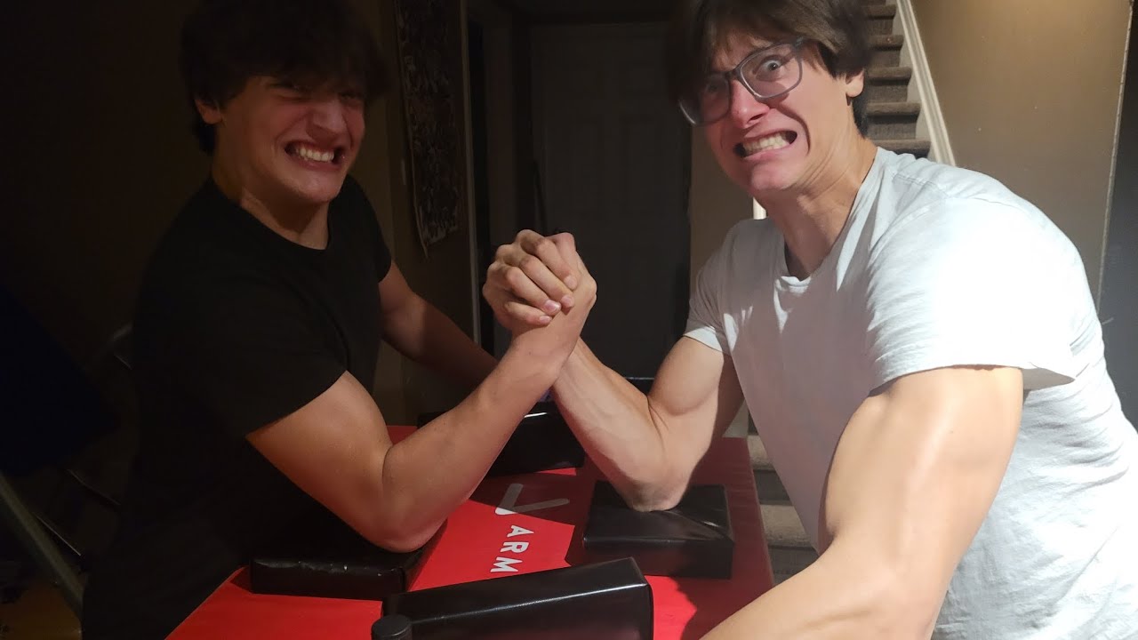 Brother vs Brother Armwrestling - YouTube