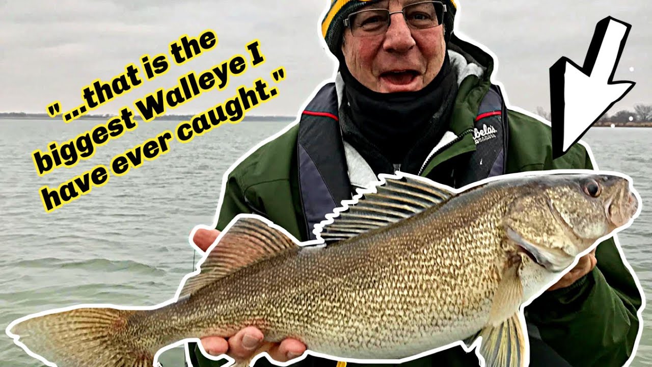 HUGE Kansas Walleye Caught in JANUARY!! - YouTube