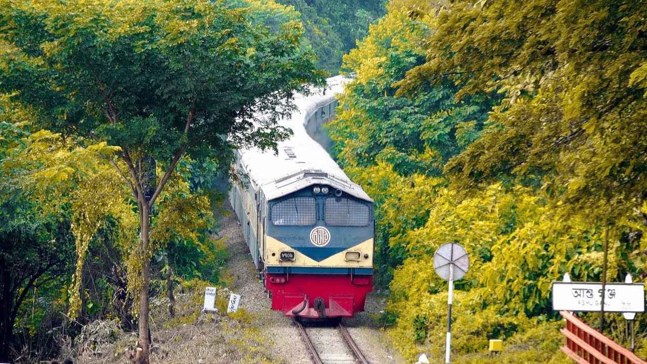 Chattala Express Train passing through Ashuganj Railway Station ...