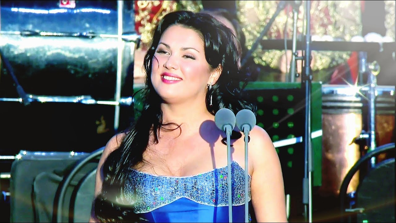 OPERA PLANET Anna Netrebko "Tacea la notte placida" Анна Нетребко 4K ...