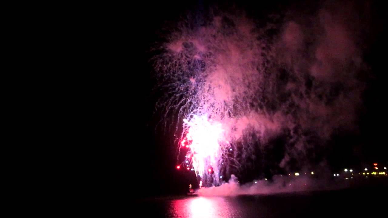 Fireworks in Southampton, England, celebrate 10 years of Cunard's Queen ...