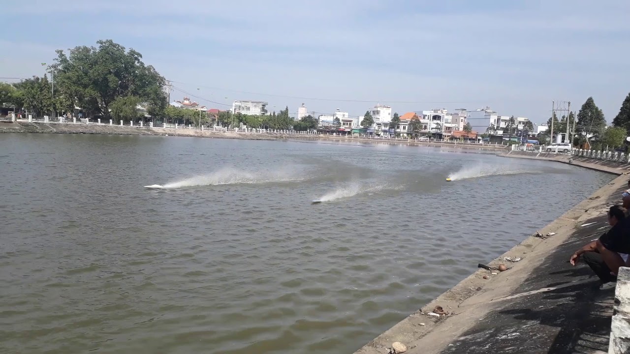 Lực nguyễn.Rc Boat Longan off nhóm - YouTube