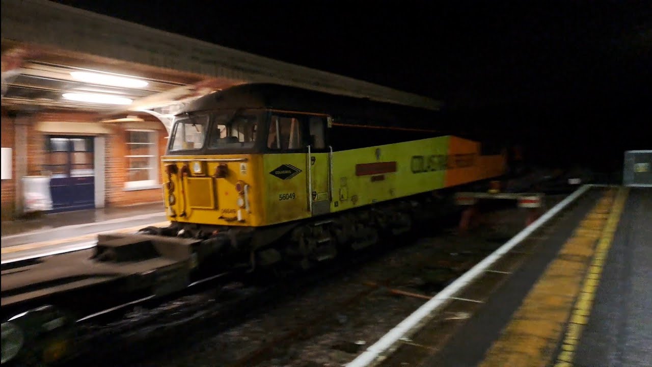 Colas Rail 56049 "Robin of Templecombe" on 6C19 at Fareham Train ...