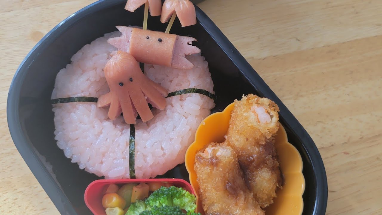 Daily Bento: crab and octopus sausage - YouTube