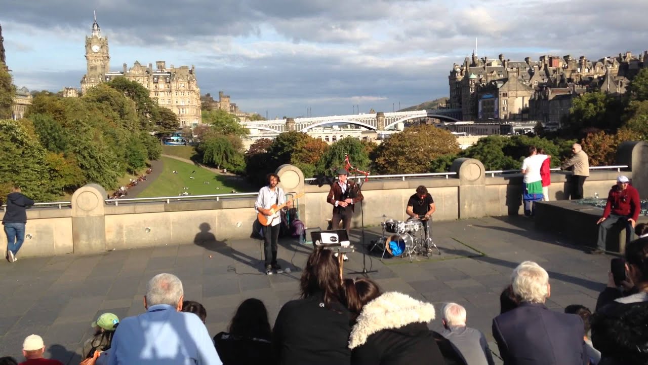 Street Music Performance in Edinburgh, Scotland - YouTube