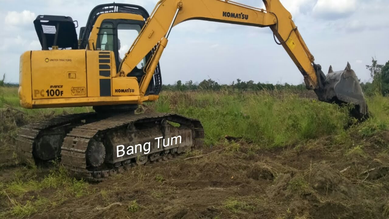Komatsu Pc100 excavator Land Clearing - YouTube