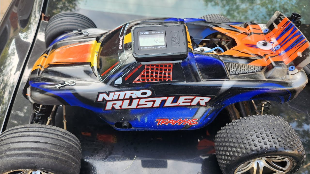 Traxxas Nitro Rustler - YouTube