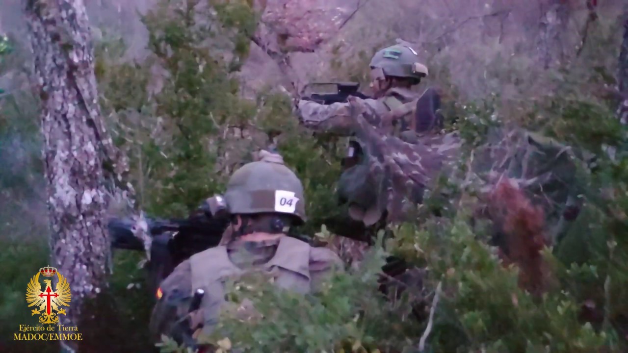 Instrucción y adiestramiento 'Prácticas Emboscada' - YouTube