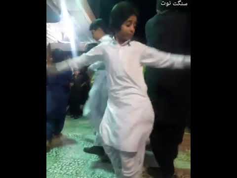 Arabic Boy Dance - YouTube