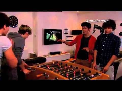One Direction's House Party - YouTube