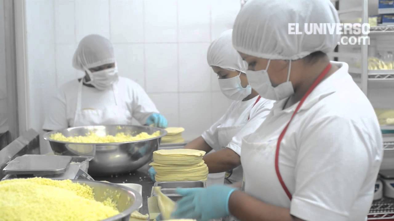Labra que labra, la empanada extranjera que mutó en Guayaquil - YouTube