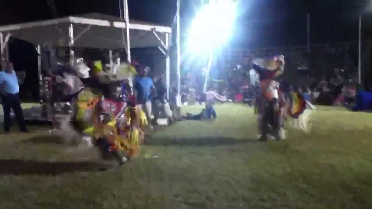 Isaiah Bob vs. Darrell Hill 2011 - YouTube