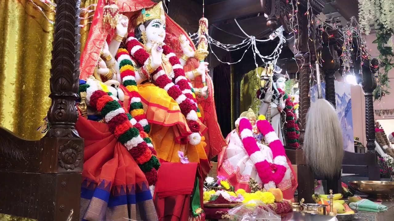 Durga Maata Chauki Bhajan - YouTube