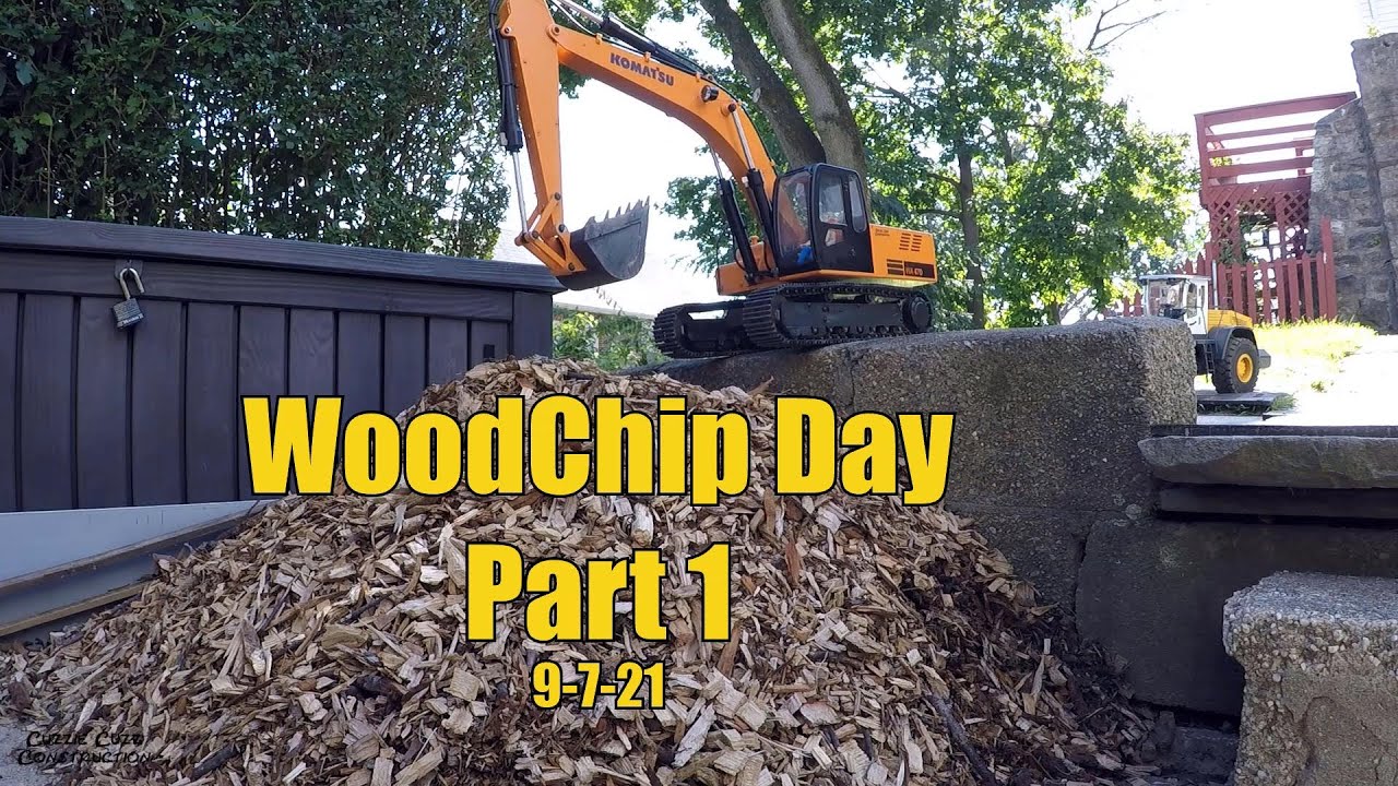 RC - Wood Chip Day. RC Fun moving wood chips. - YouTube