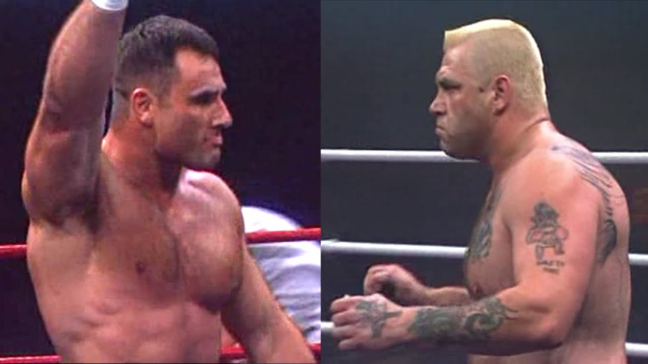 Musclehead knocked the wrestler out! HUGH UPSET KO! The battle of two ...