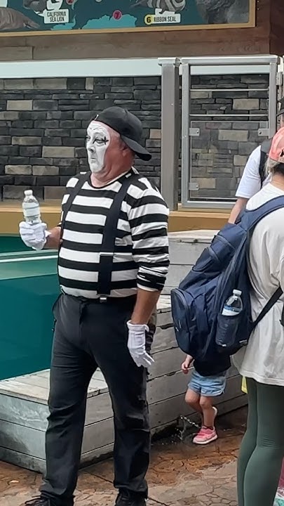 Tom Mime Seaworld 😂 Seaworldmime Youtube