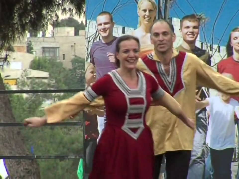 Judeus celebram festa do Sucot em Jerusalém - YouTube