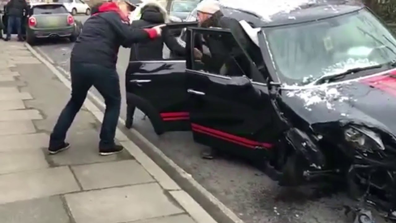 Ant McPartlin in road crash - YouTube