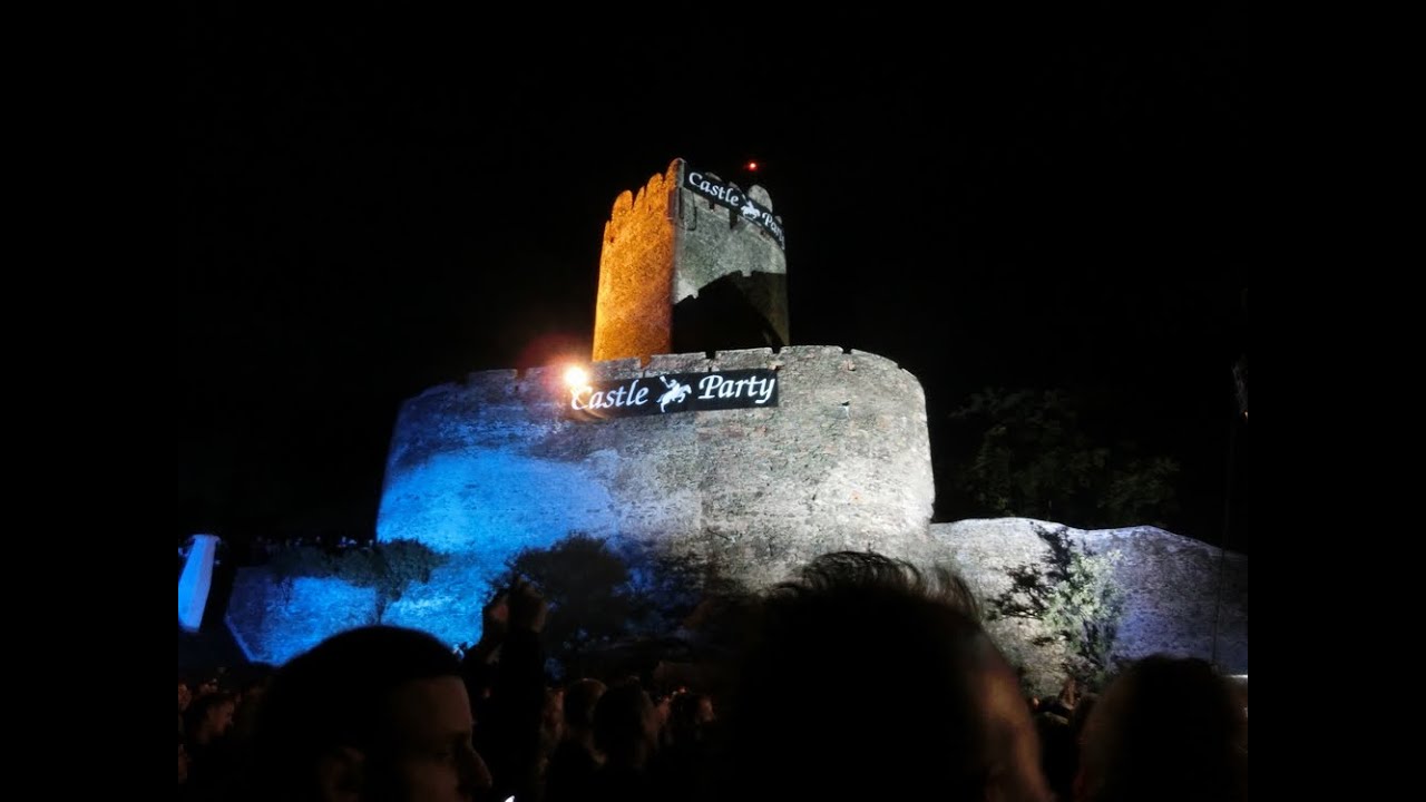 A Walking on Castle Party 2016 - YouTube