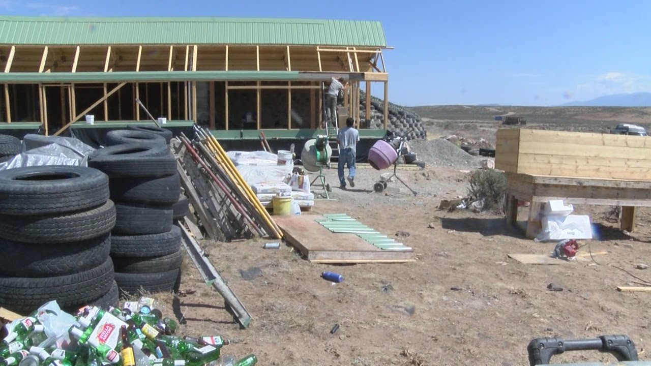 Earthship Academy teaches people how to build sustainable housing - YouTube