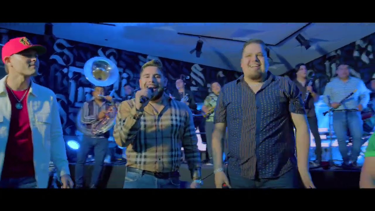 Sigues Siendo Tu - Banda Coloso X Fuerza De Tijuana - YouTube