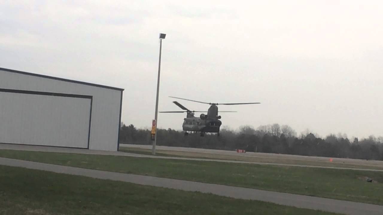 CH-47F Chinook 450 Tactical Helicopter Squadron CYOO - YouTube