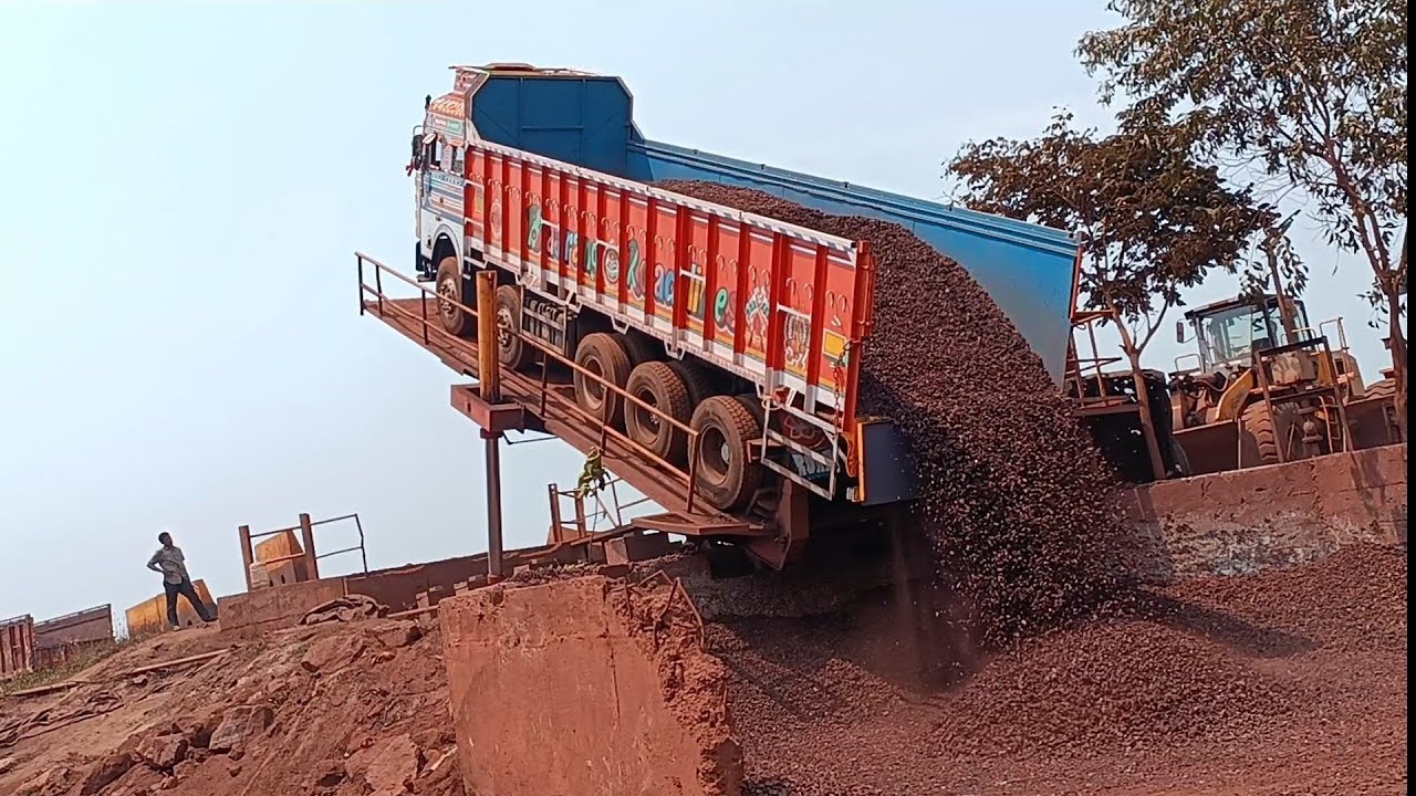 Hydraulic Truck Tippler, Unloading Calibrated Lumpy Ore | Truck Tippler ...