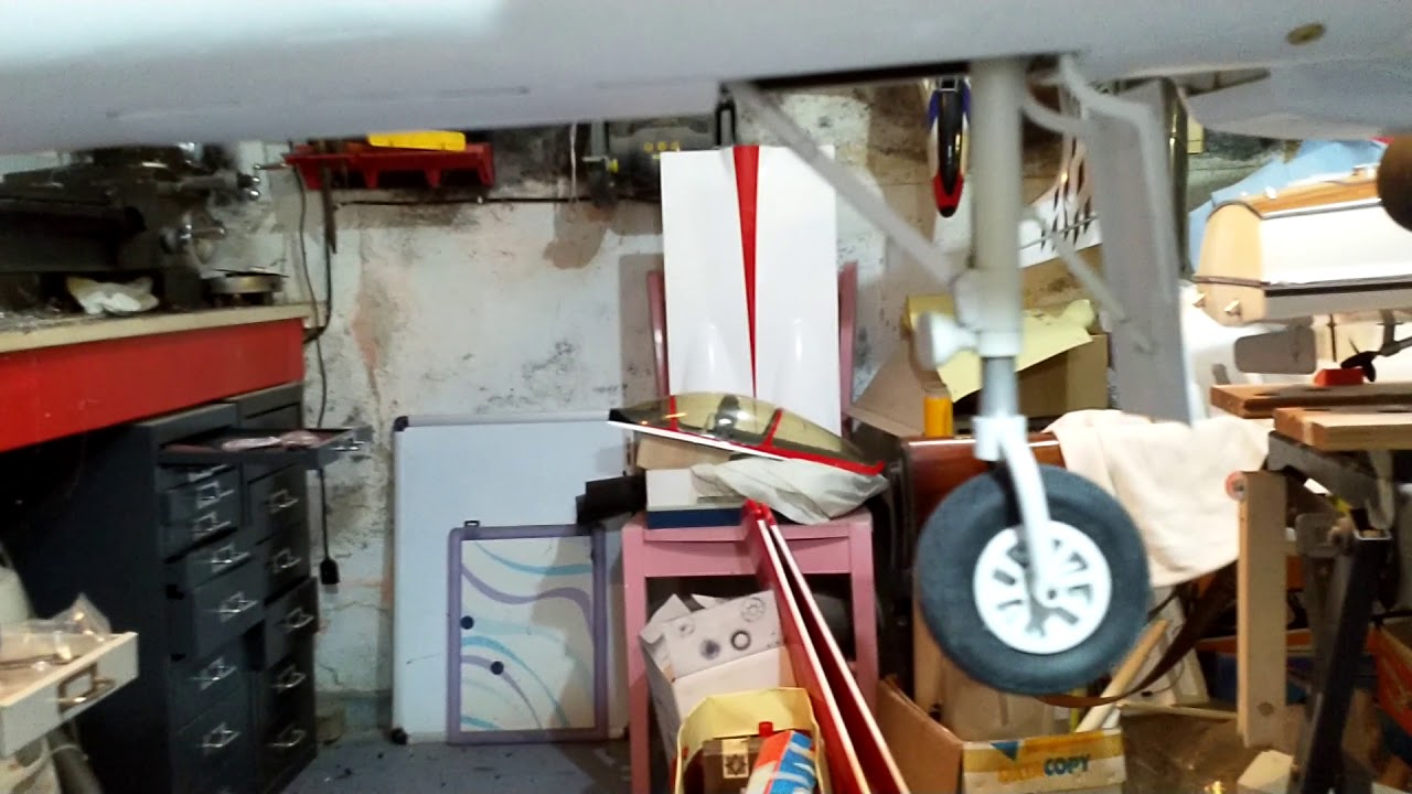 F 15 Eagle - landing gear completely homemade - YouTube