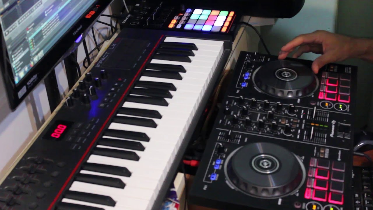 West+Africa - Traktor F1 + DDJ-RB (DJ Alejandro Risso) - YouTube