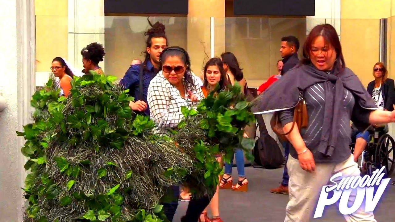 BUSH SCARE PRANK PART 3!! BEST SCARE PRANK - YouTube