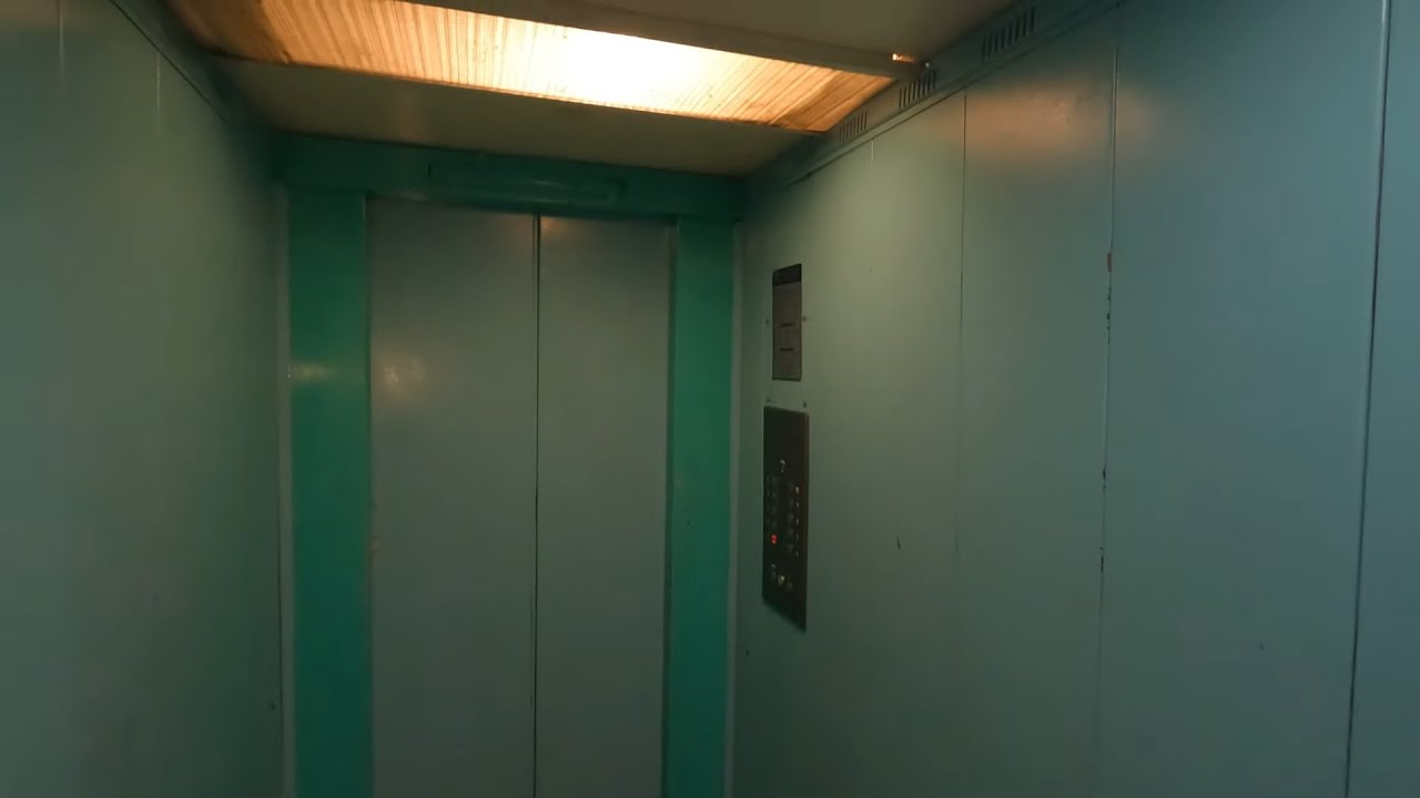 1997 MLM traction elevator (Bresckaja Street, 103/6, Slonim, Belarus) - YouTube