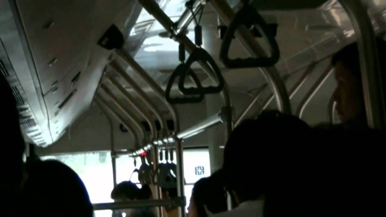 SMRT Buses 2010 Zhong Tong LCK6121GHEV - SMB137A - YouTube
