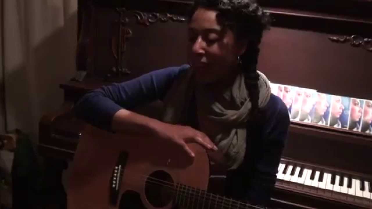 Elle Ray sings Whatcha Talkin' about - YouTube