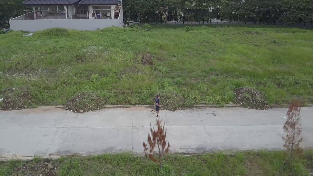 William & Richard running exercise - YouTube