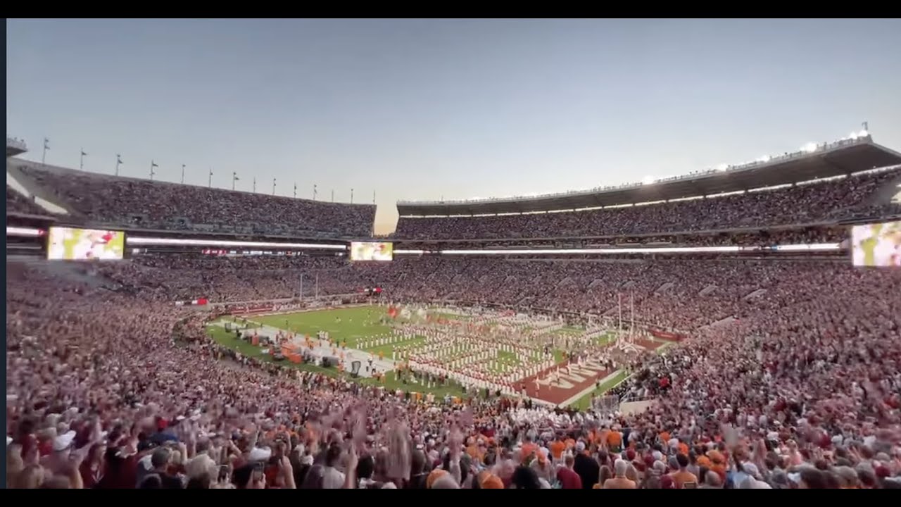 Alabama takes the field in packed stadium to play Tennessee - YouTube