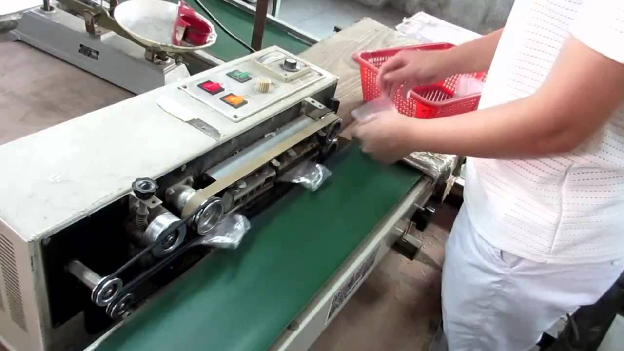 China Import, China Quality Control: Hangers & Hooks / Production 6 ...