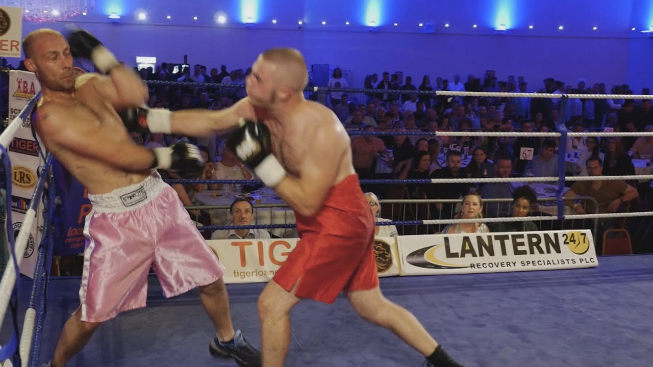 IBA Boxing - Sonny Murphy v Mark Thompson - City Pavilion - YouTube