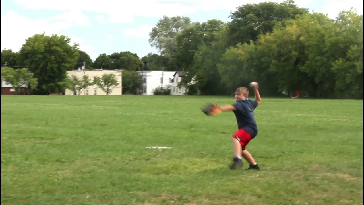 Kid Throwing Ball - YouTube