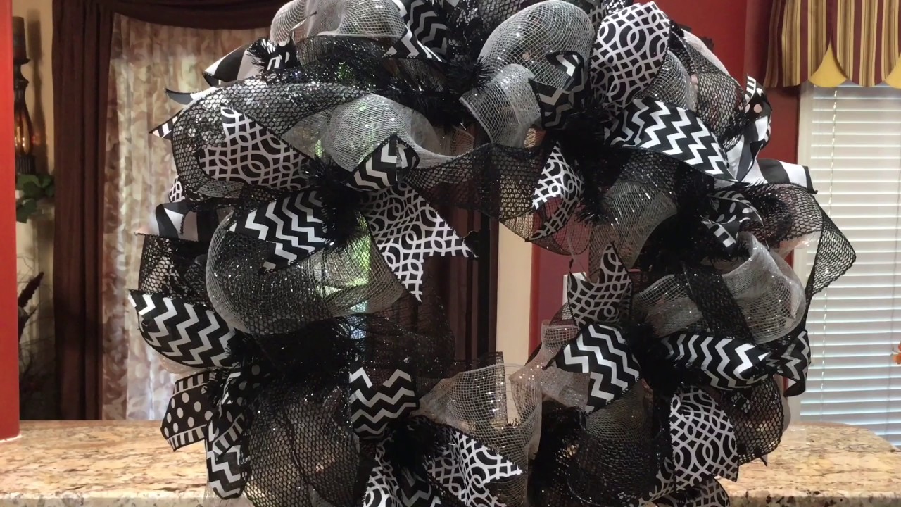 Black & White Decco Mesh Wreath - YouTube
