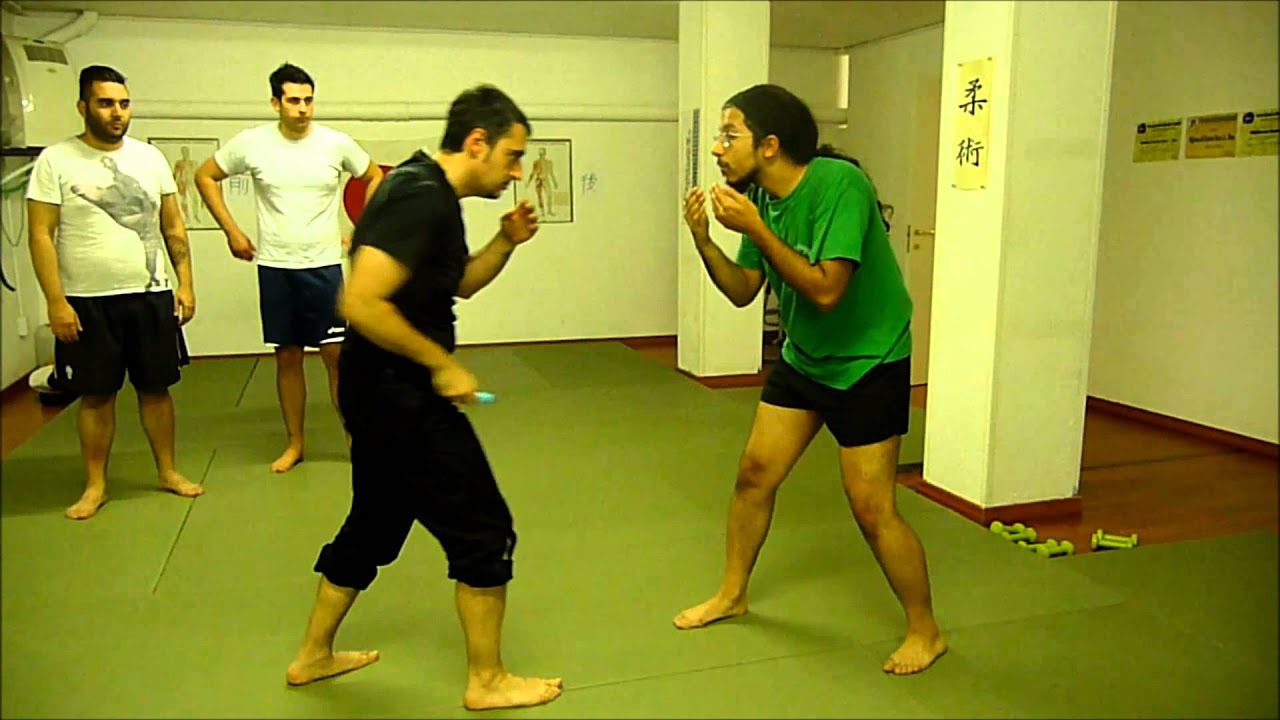 Escrima Concepts: Footwork e la "Scatola" - YouTube