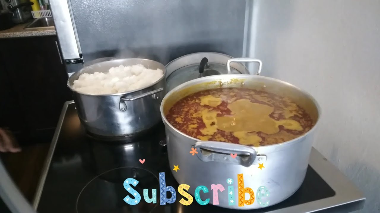 MY MOM PREPARING PALM NUT SOUP FOR MY DAD. - YouTube
