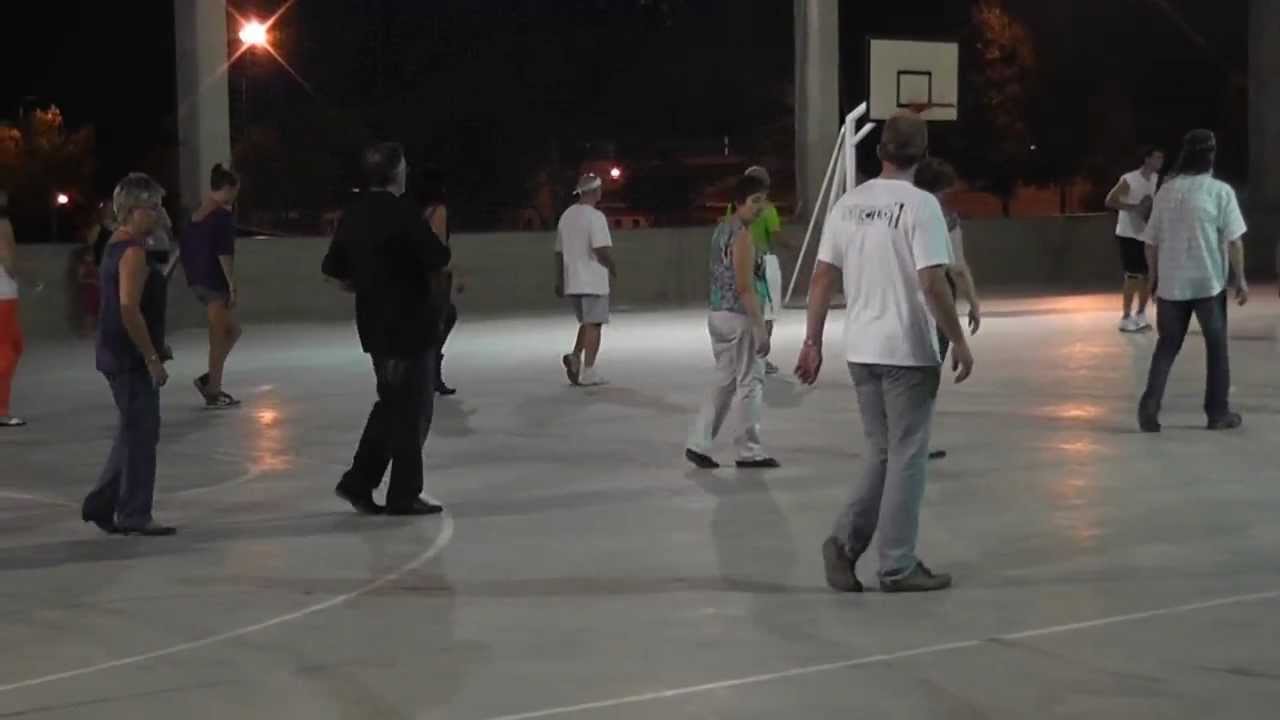 WALKING SHOES COUNTRY LINE DANCE - YouTube