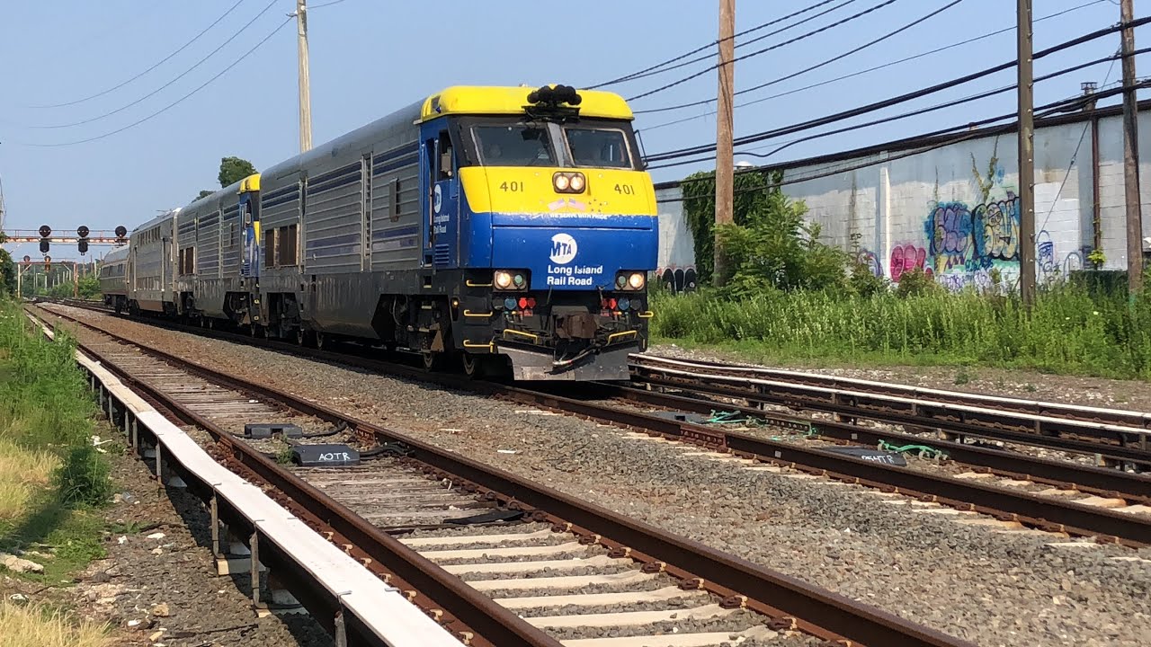 RARE: LIRR DE30AC’s 401 and 409 on doubleheader with a bilevel and ...