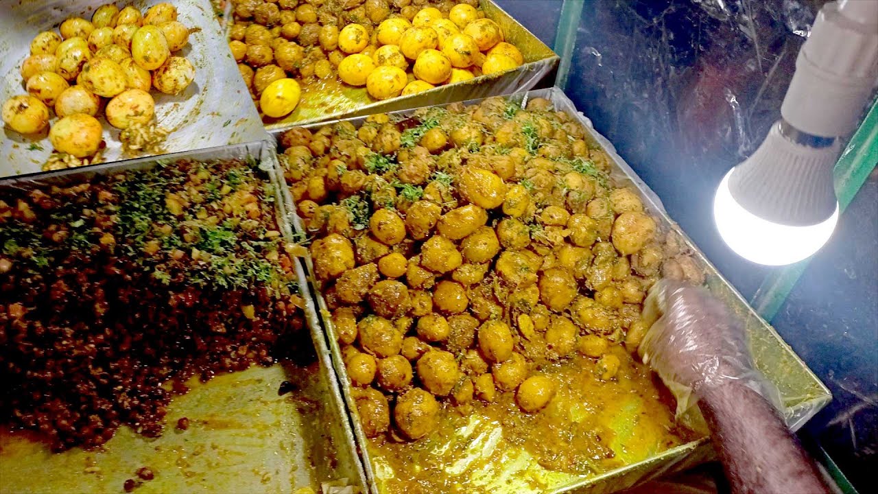 Boiled Egg Potato Jhal Muri | Popular Street Food | Extremely Tasty Egg ...