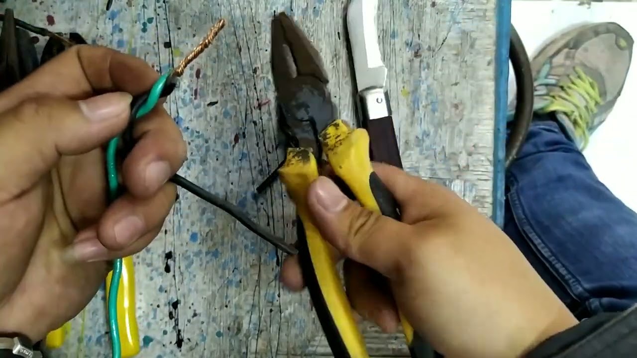 How To Make Wire Joints And Splices Part 1 YouTube how-to-make-wire-joints-and-splices-part-1-youtube