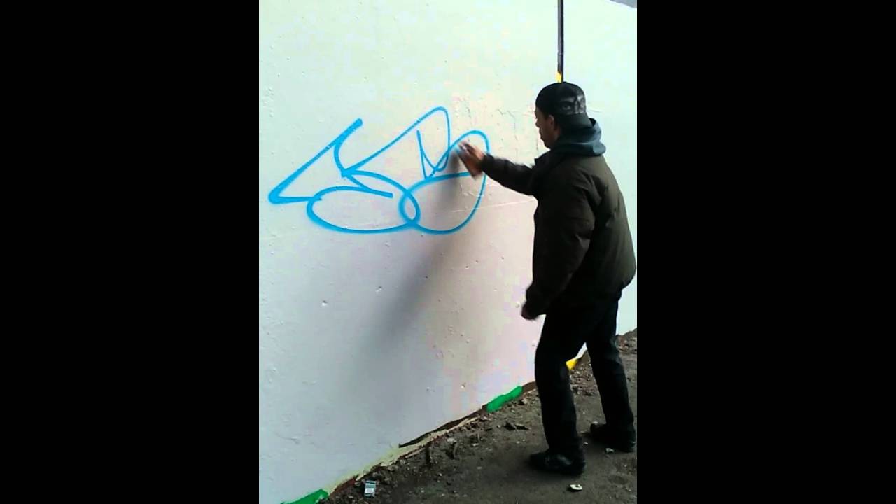 One line throw ups Astek style - YouTube