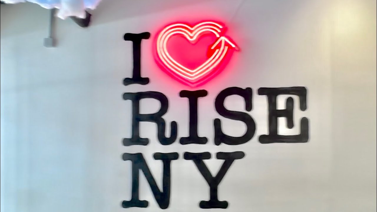 RISE NY, Times Square, Manhattan. - YouTube